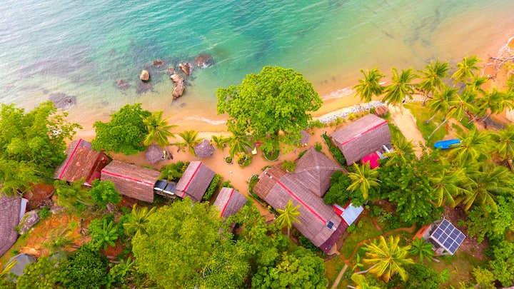 Floraly Komba Hotel - Bungalow Caméléon - Madagascar
