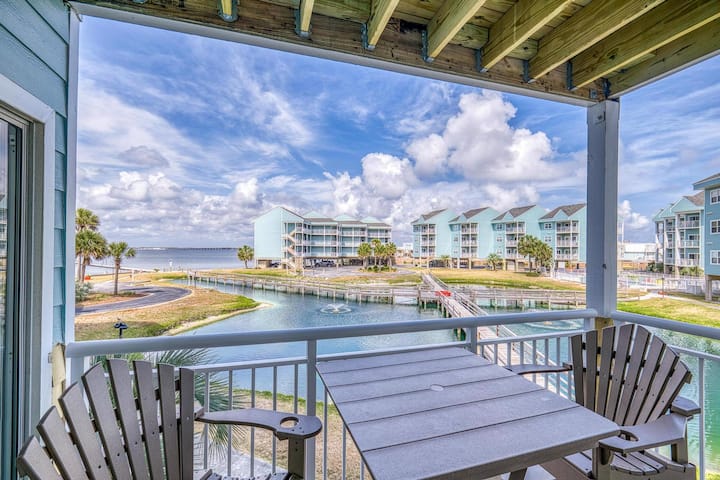 Steps To The Water With Bay Views - Bwc4 - Gulf Breeze, FL