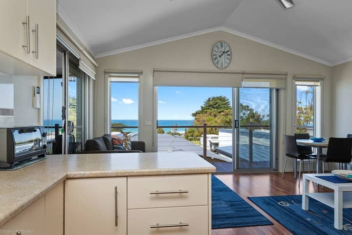 Bay Bliss Cabin - Caravan Park Across From Beach - Apollo Bay