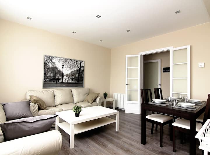 Riu42 - Modern Apartment In Montjuic - Barcelona