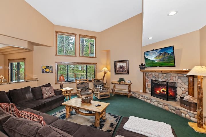 Evergreen Manor: Ski Resorts!hot Tub!game Room - Big Bear, CA