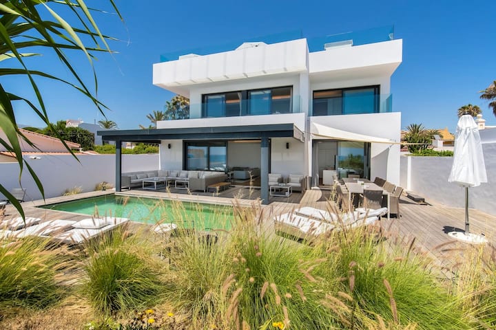 Sophisticated Prime Villa With Magnificent Sunset - Marbella