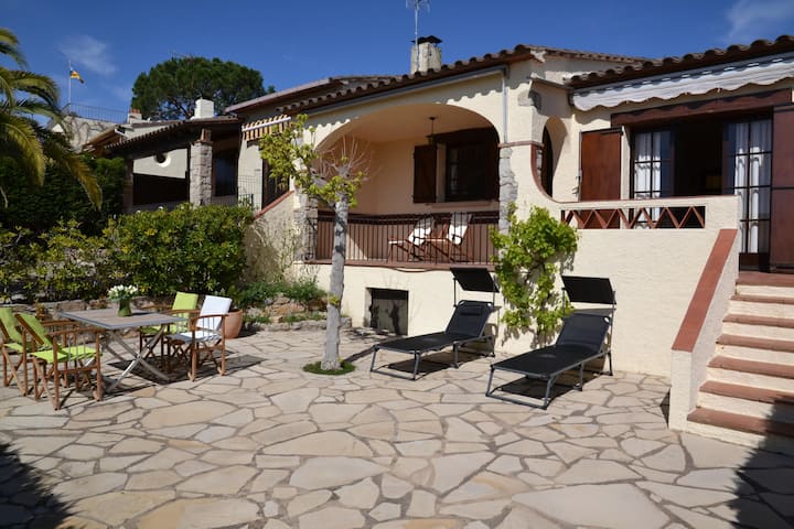 Casa Ogassa - L'estartit, Torre Vella - Torroella de Montgrí