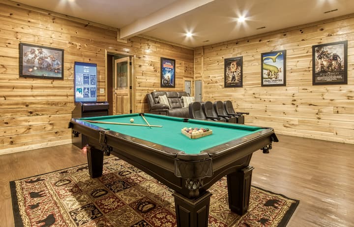 Family Suites  Theater  Game Room  Pet Friendly - Tennessee