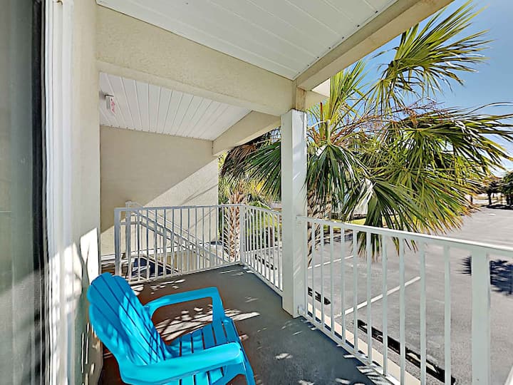 Gulf Island #713 | Close To The Sand + Pool! - Navarre, FL