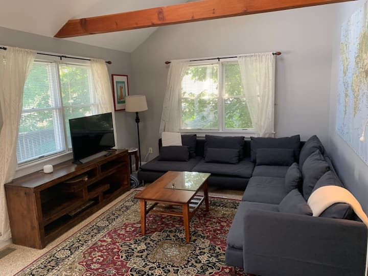 Loft Hideaway In Falmouth Village - Woods Hole, MA