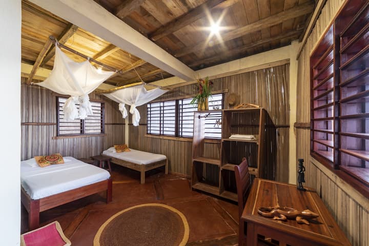 Floraly Komba Hotel - Bungalow Gecko - Madagascar