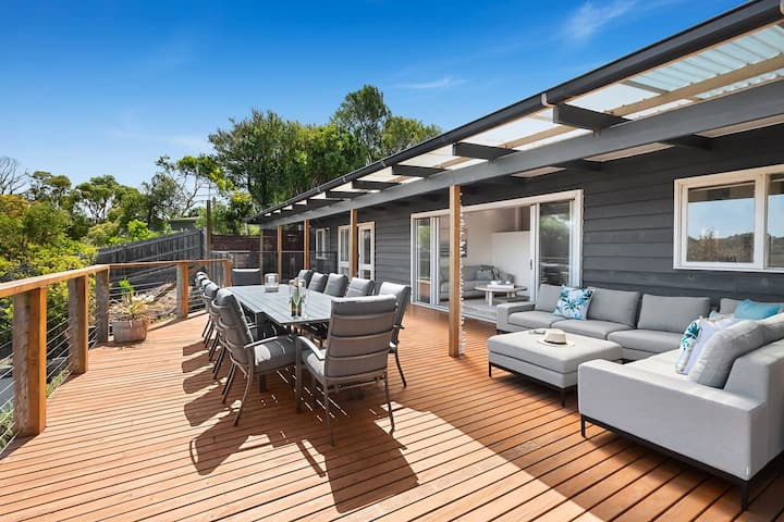 Willowdene | Coastal Oasis Pool Spa Tennis Court - Rye