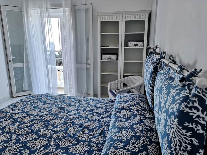B&b Casa D'amare - Il Mare In Una Stanza - - Ponza