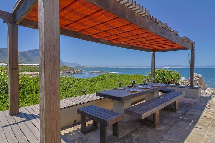 Whale Haven Villa - Spectacular Sea Views - Hermanus