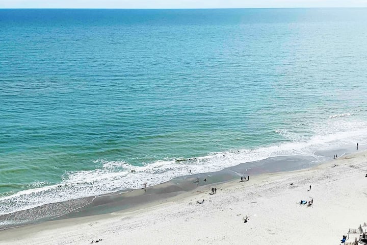 Blue Water Resort#12, Ocean View Beautiful Condo - Myrtle Beach