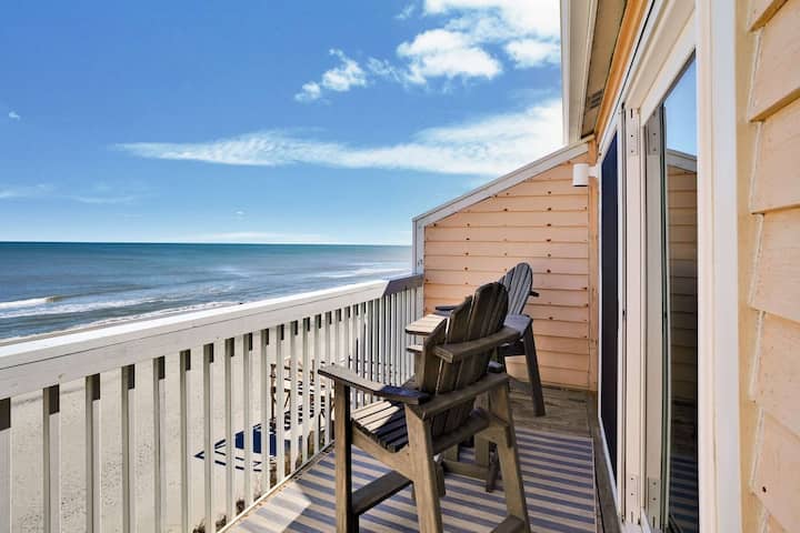 Three Little Birds - Beachfront Ocean Dunes, Master Oasis, Indoor/outdoor Pools, 2 Decks, Fireplace - Southport, NC