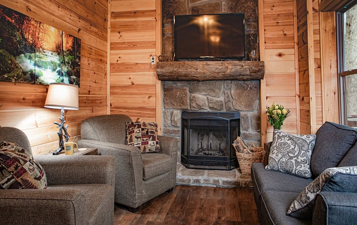 Ash Cave Cabin By The Inn & Spa At Cedar Falls - Hocking Hills State Park, OH