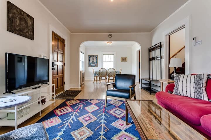 Adventurer's Home Base: Light And Bright Bungalow - Eugene, OR