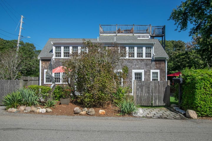 3 Newly Renovated Condos W/ Water Views! - Capo Cod, MA