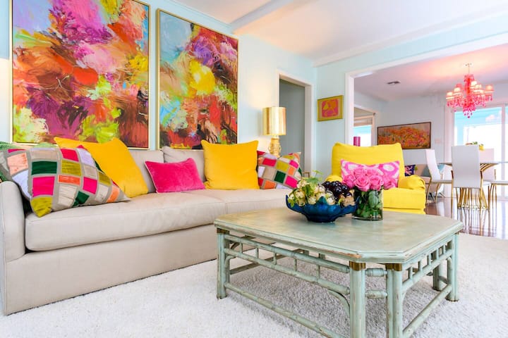 Bay Window Retro Retreat - Rockport, TX