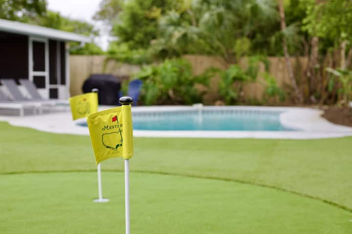 Cottage Home With Heated Pool And Screened In Porc - Neptune Beach, FL