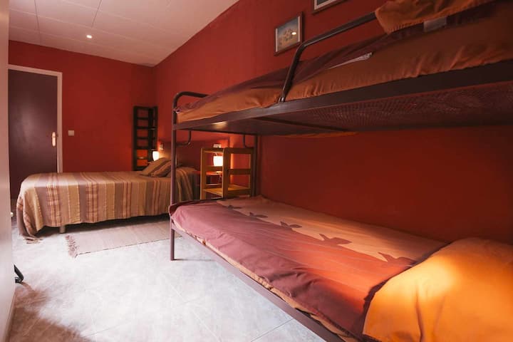 Apartamento Para 4 Personas - Espai Valldevià - Verges