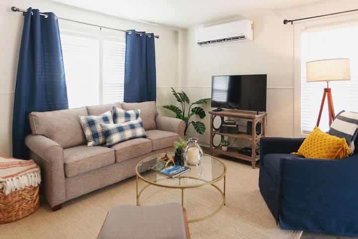 R&r Overlooking The Rogue | 2 Bed | Hot Tub - Rogue River, OR