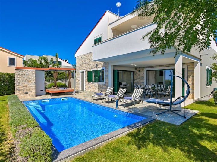 Luxury Villa Andromeda With Pool - Novalja