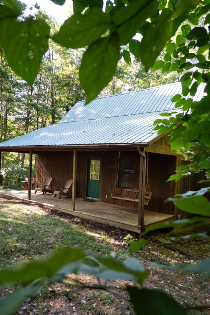 Couples Paradise Ii - Hosted By The Chalets - Logan, OH