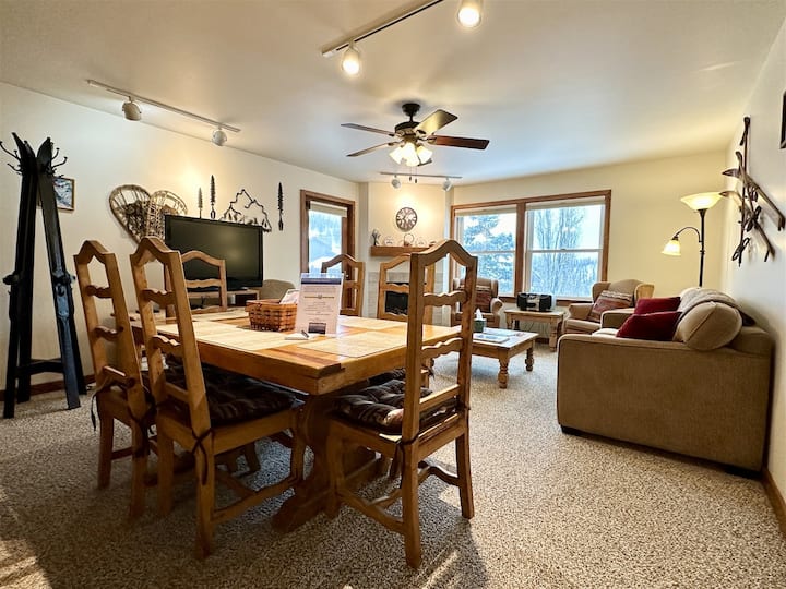 Kintla Ski In/ Ski Out Mountain Retreat - Montana