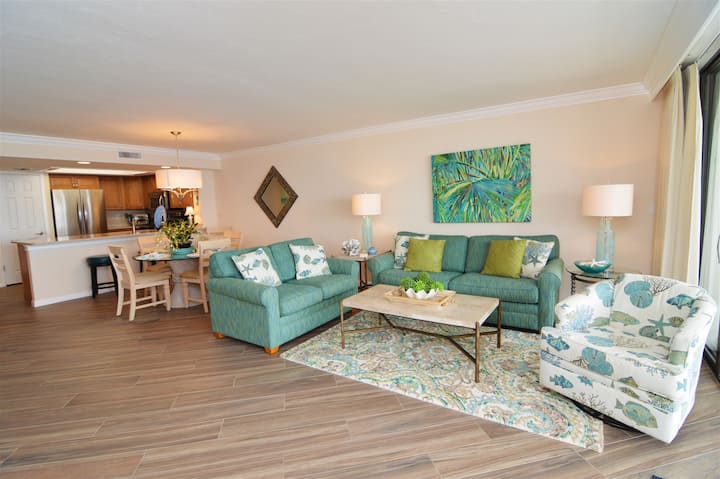 Sanibel Harbour Resort - 236: Gorgeous Views - Lighthouse Beach Park