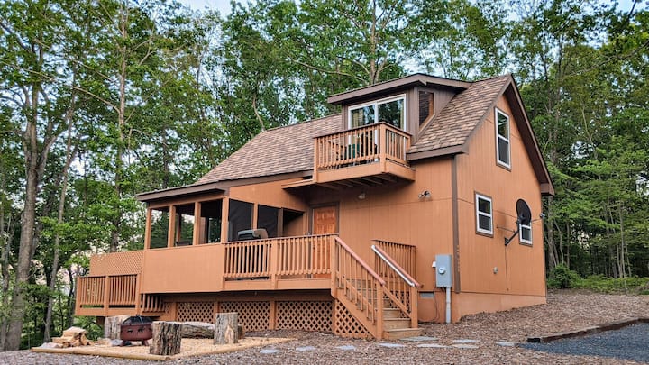 Oak Tree Cabin Near The Shenandoah River - Rileyville, VA