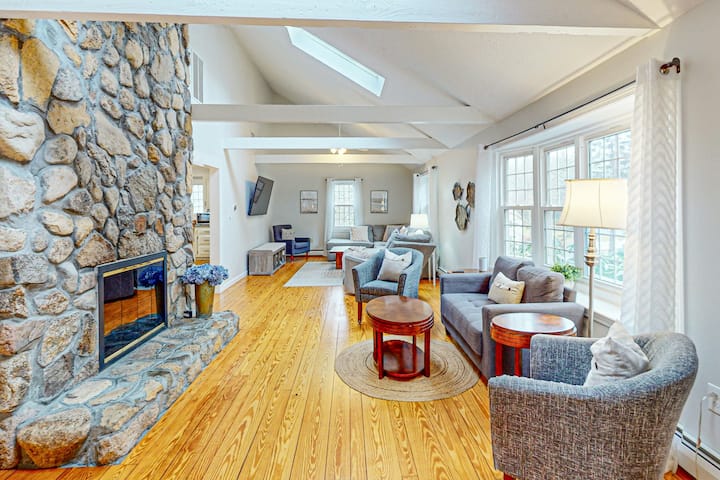 10 Handpicked Luxury Airbnbs In Massachusetts, USA | Trip101