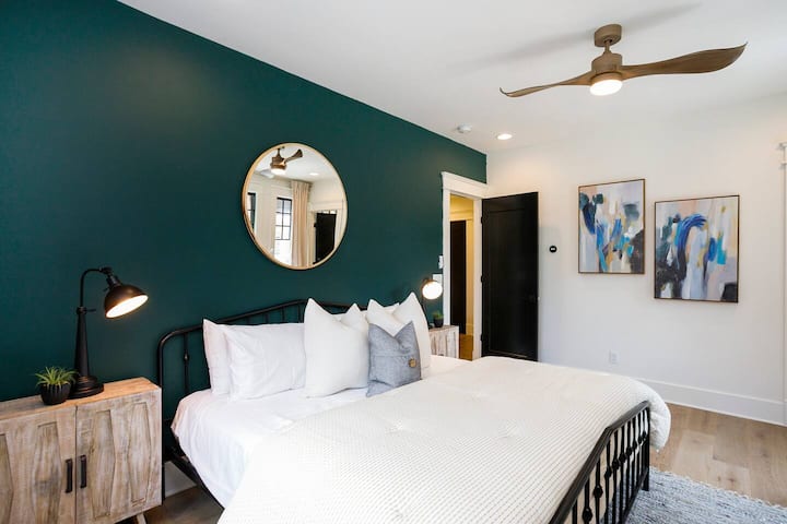 Chic Belmont Retreat | Walk To 12 So & Hillsboro - Nashville, TN