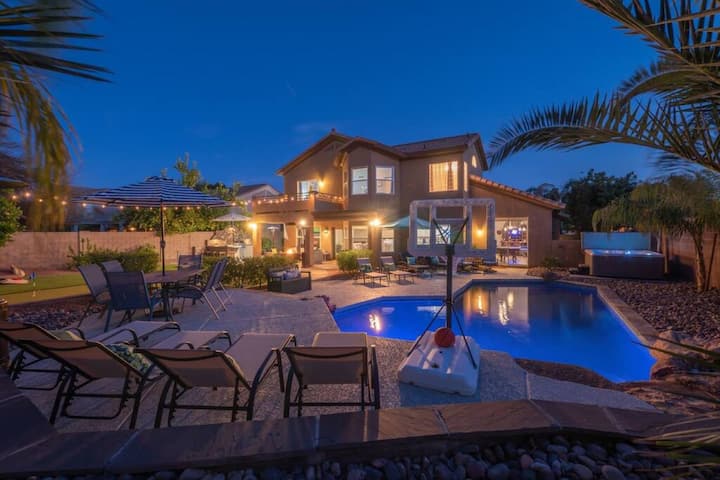 Luxurious All In 1+htdpool+hottub+arcadegames+more - Phoenix, AZ