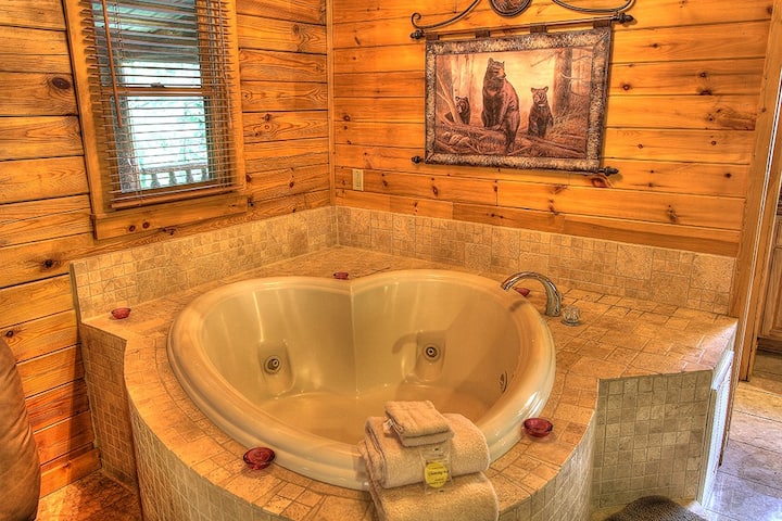 Weekend Runaway, Honeymoon, Hot Tub