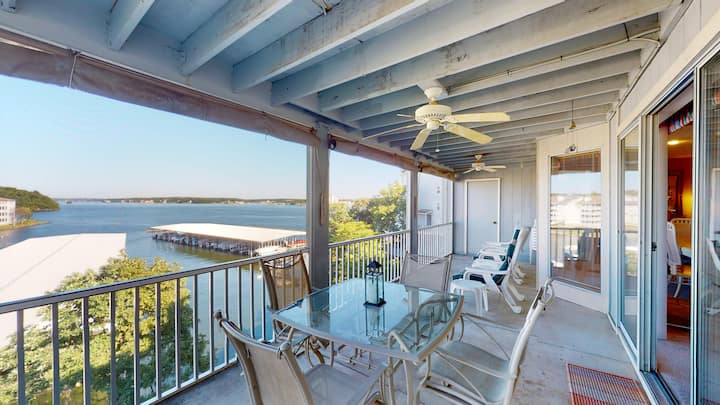 Regatta Bay 404b- Walk-in Level Condo - Sunrise Beach, MO
