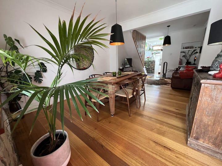 Surry Hills Sydney  Renovated 19th Century Cottage - Surry Hills