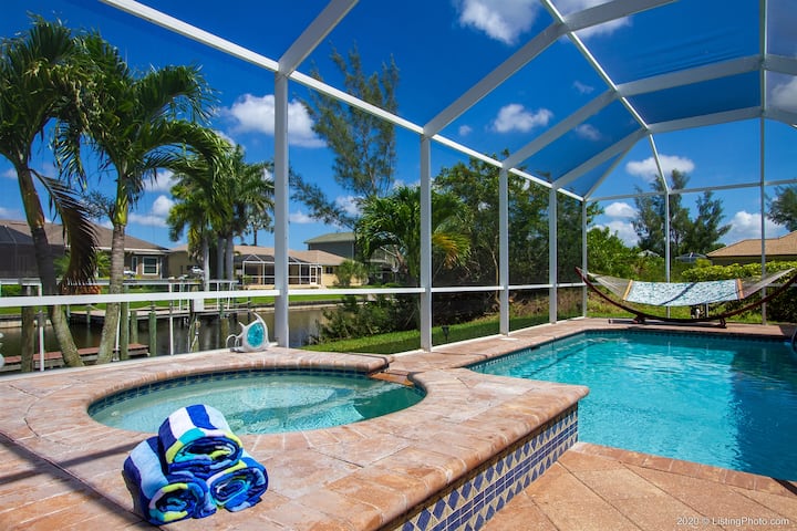 Paradise Palms - Luxury Home - Bikes & Kayaks - Sanibel Island, FL
