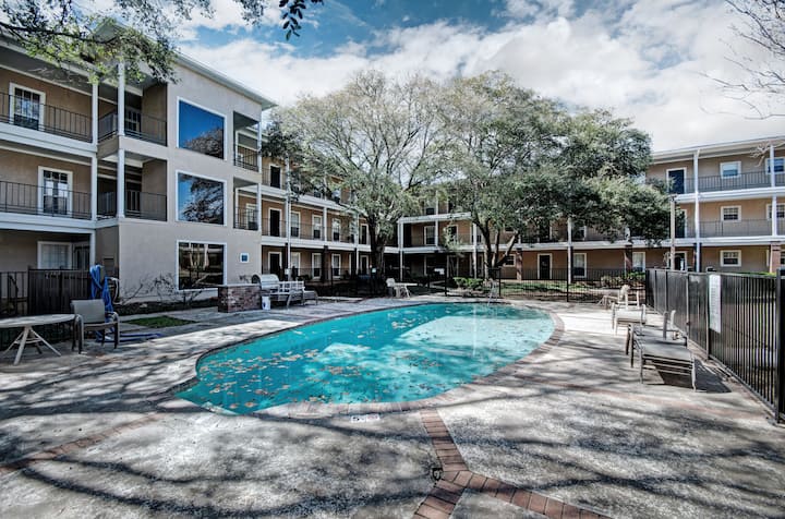 Renovated Condo In A Lovely Gated Community - Jackson, MI