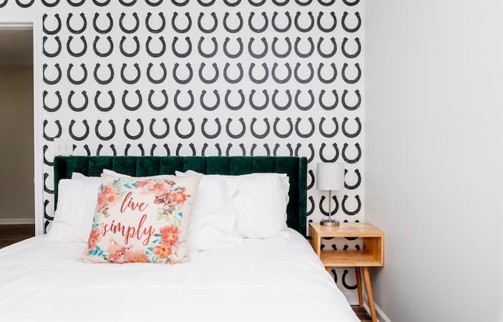 Charming 3br Home Near Churchill Downs - Sleeps 8 - Louisville, KY