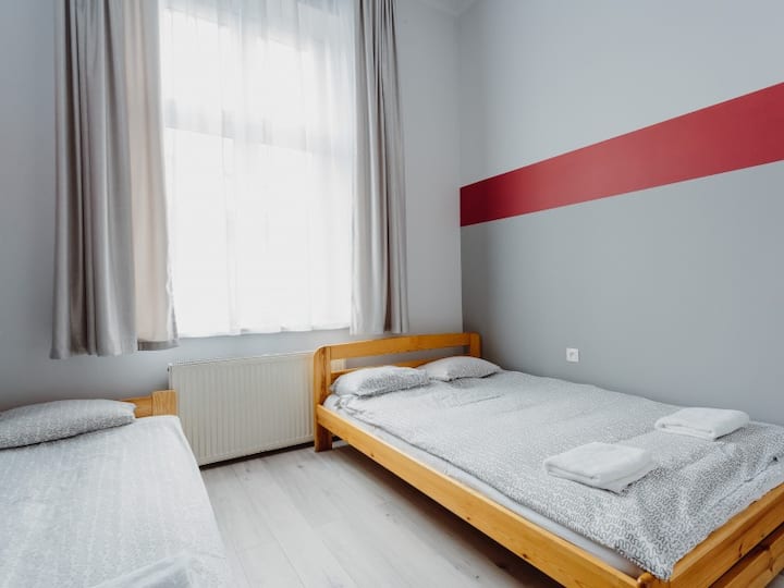 Pokój 3-osobowy Z łAzienką Prywatną - Krakow