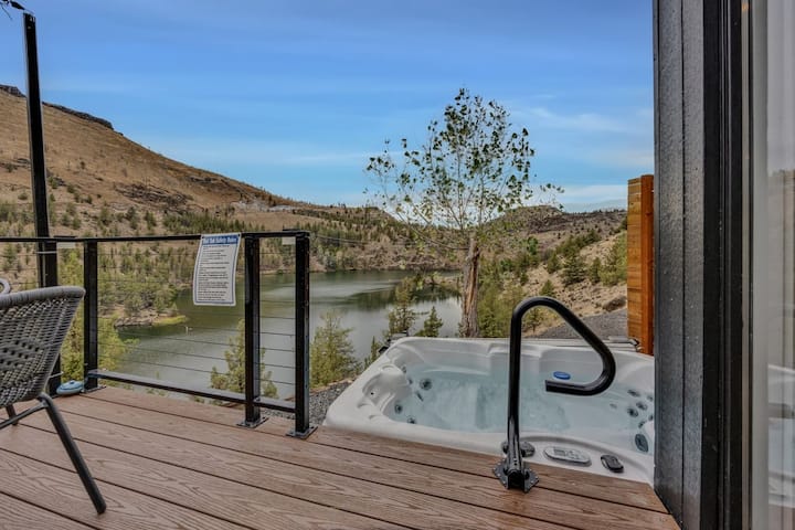 Lake Simtustus-b12 Tiny Home - Madras, OR