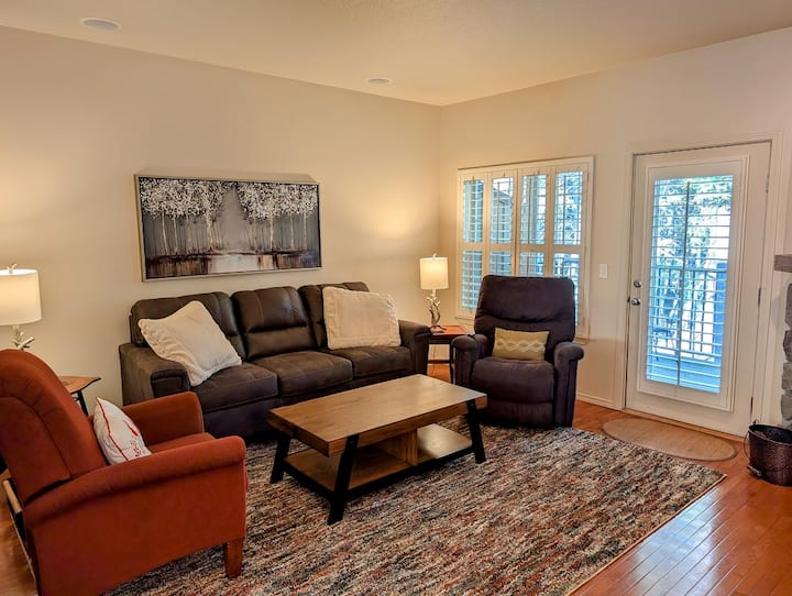 Chalet 9 At The Official Collins Lake Resort - Mount Hood, OR