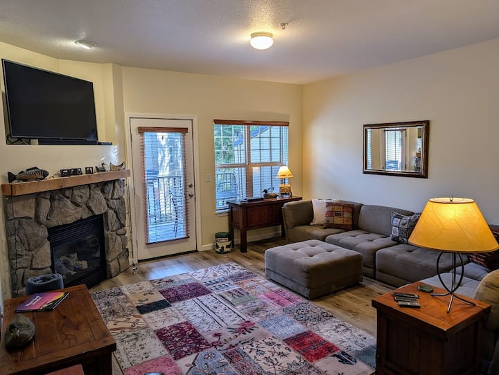 Chalet 47 At The Official Collins Lake Resort - Government Camp, OR