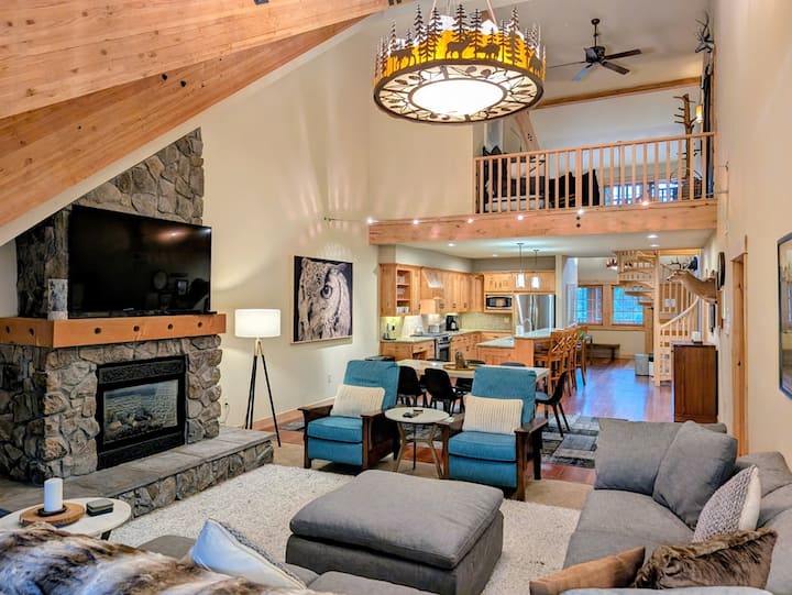 Grand Lodge 30 At The Official Collins Lake Resort - Government Camp, OR