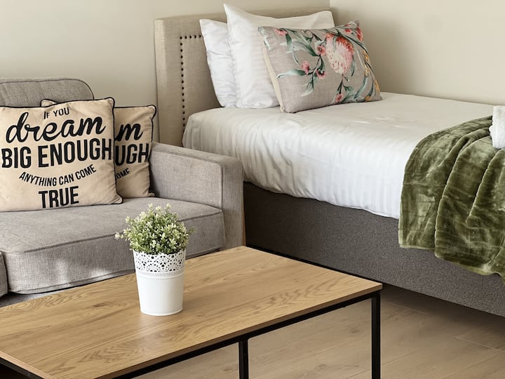 Short & Long Term Stays Convenient Geelong Cbd - Geelong