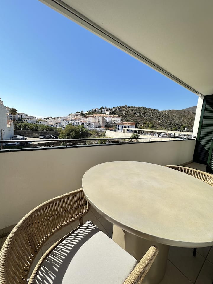 101.50 Appartement Avec Deux Chambres à Coucher Et - Cadaqués