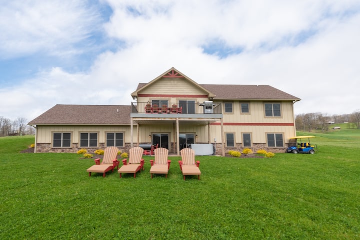 Luxury Dog Friendly Lodge W/ Vaulted Ceilings - Deep Creek Lake, MD