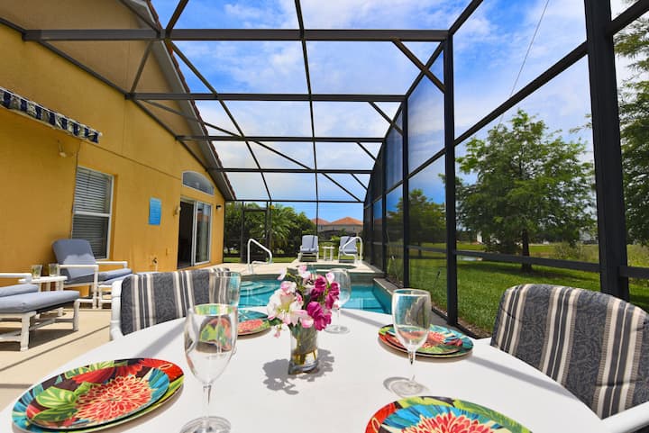 Veranda Palms Villa: Pool, Spa & Game Room - Kissimmee, FL