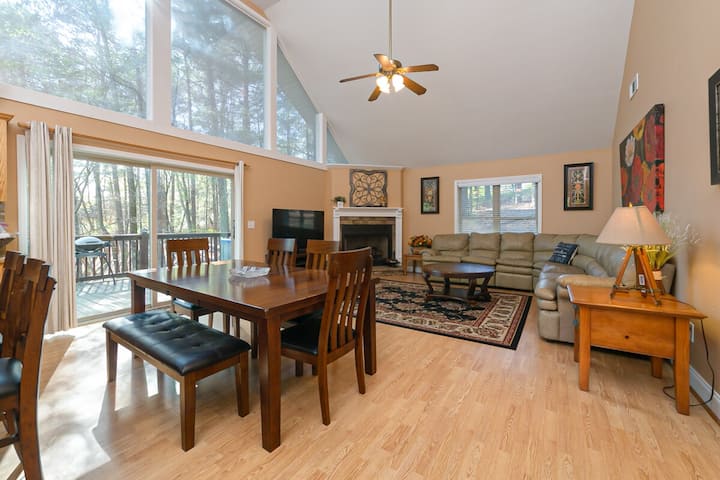 Eagle's Nest At Innsbruck | Cozy Family Retreat - Georgia, GA