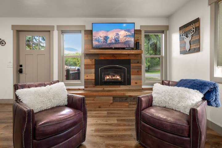 Perfectly Located Near Lake/town/ski Hill! - Montana