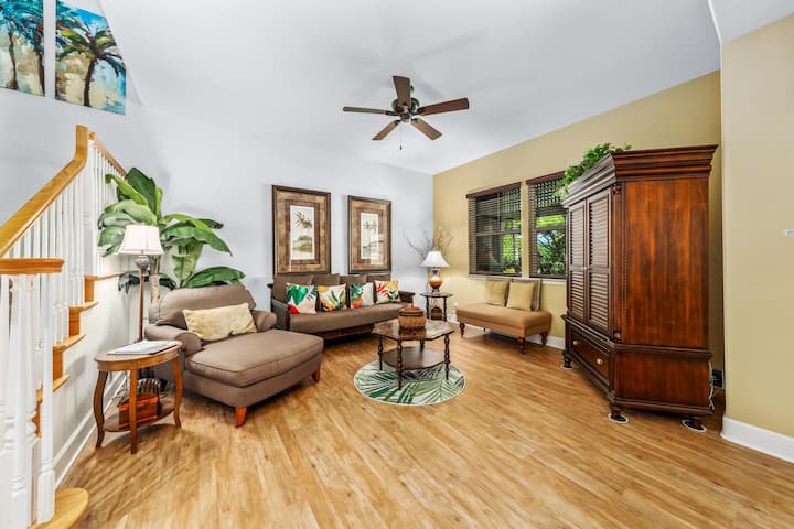 Includes Mauna Lani Beach Club Pass.  2403 - Waikoloa Village