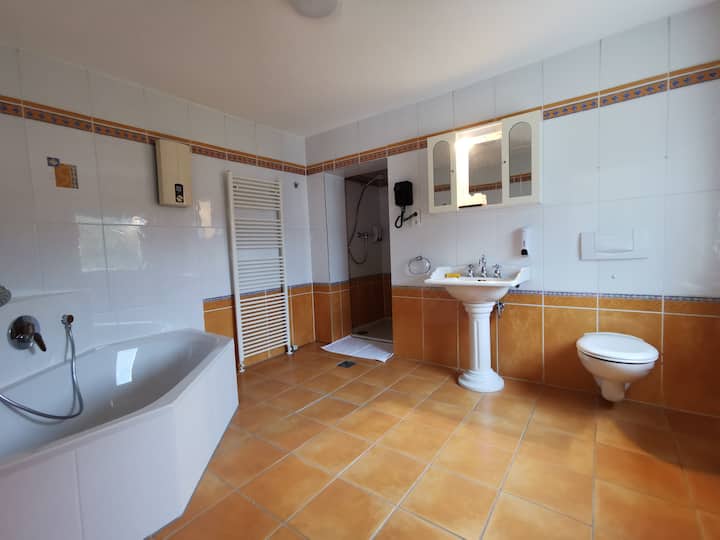 Hotel Apartment Mit Eigne Küche Sowie Badezimmer - Monheim am Rhein